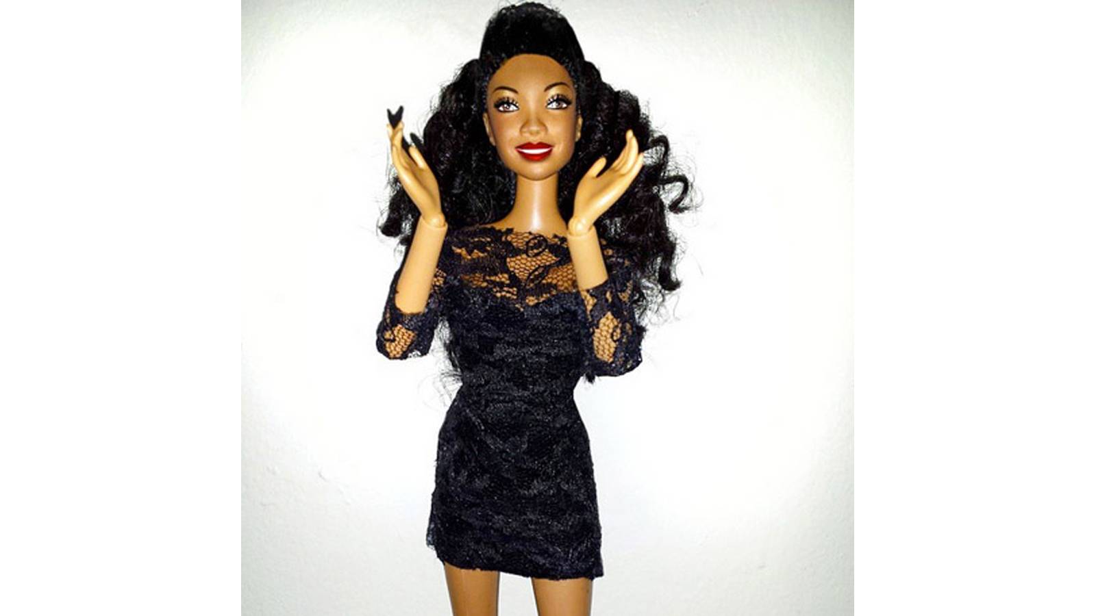 Brandy's Barbie Doll Has an Instagram – And It’s Pure Fire | News | BET