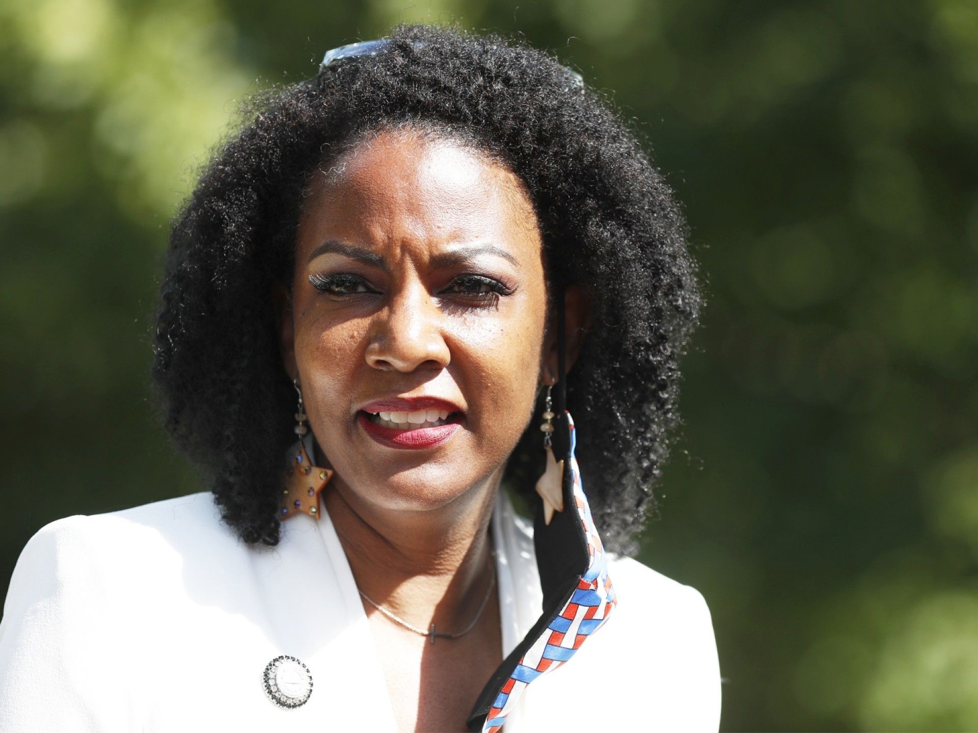 Gunshots Ring Out While St. Louis Mayor Tishaura Jones Gives Speech On ...