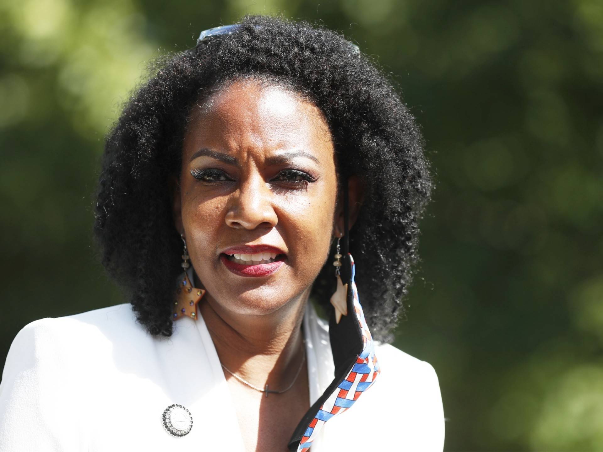 Gunshots Ring Out While St. Louis Mayor Tishaura Jones Gives Speech On ...