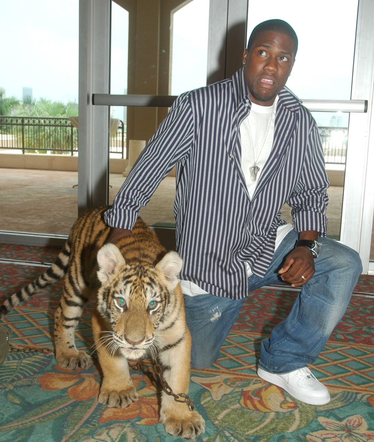 Kevin Hart - We - Image 11 from Celebrities Giving Side-Eye | BET