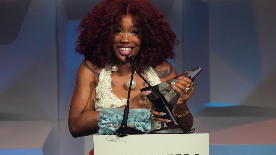 SZA Honored At Songwriters Hall Of Fame Induction Ceremony | News | BET