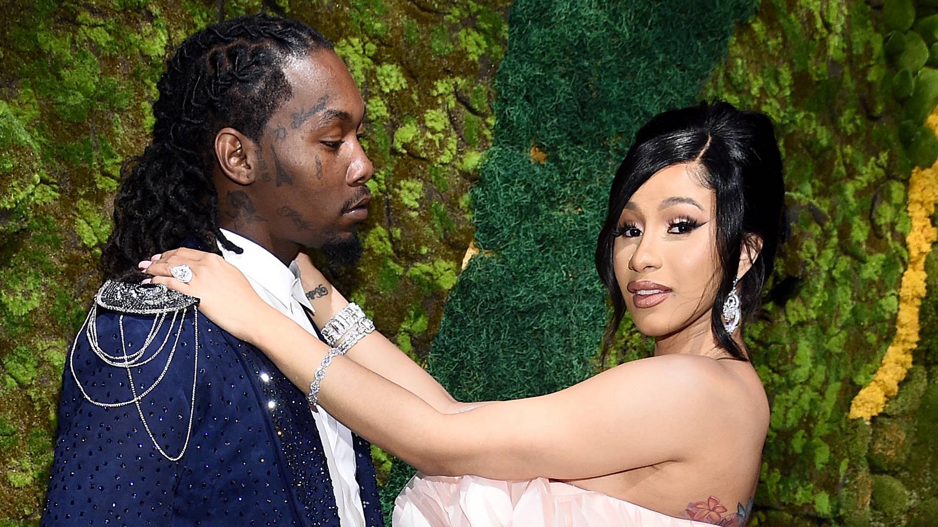 Cardi B Drops $700K On A Custom Lamborghini For Offset's 29th Birthday ...