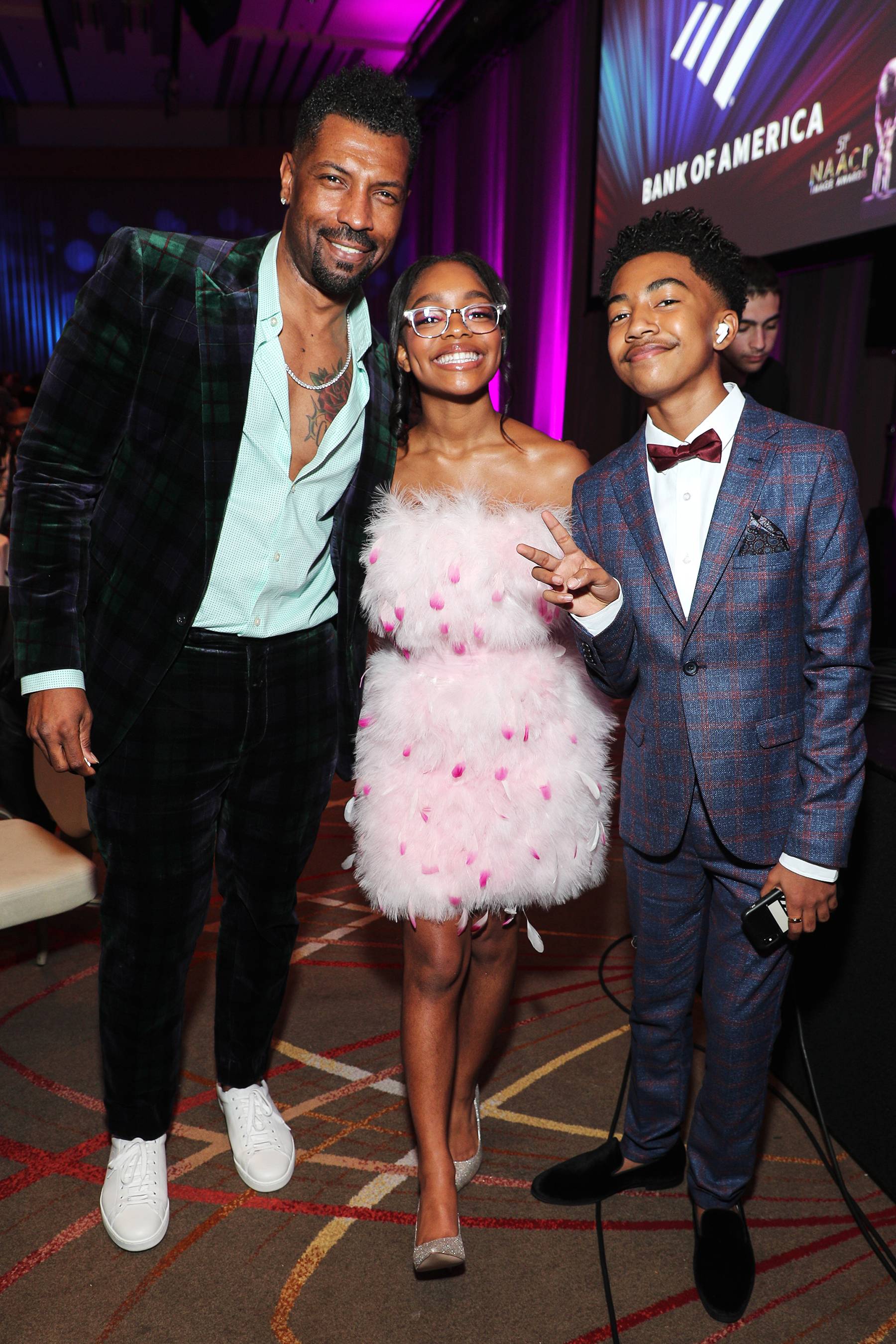 "Black-ish" stars Deon Cole, - Image 1 from The 51st Annual NAACP Image ...