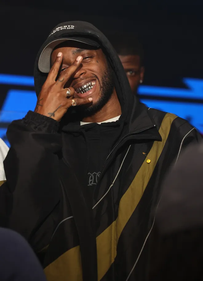 6LACK looks so good - Image 3 from Soul Train Awards 2023: 6LACK 's Chillest Fits | BET