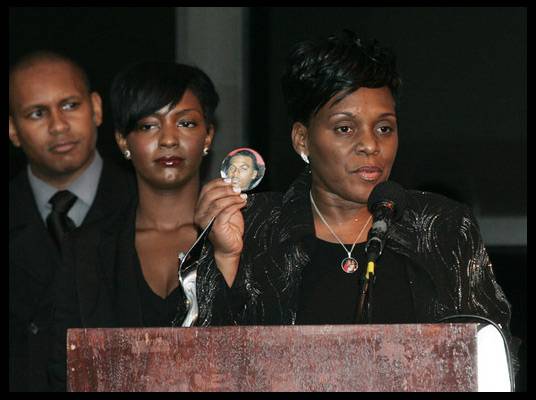 Nicole Paultre-Bell, Valerie Bell - Image 19 from Black Girls Who ...