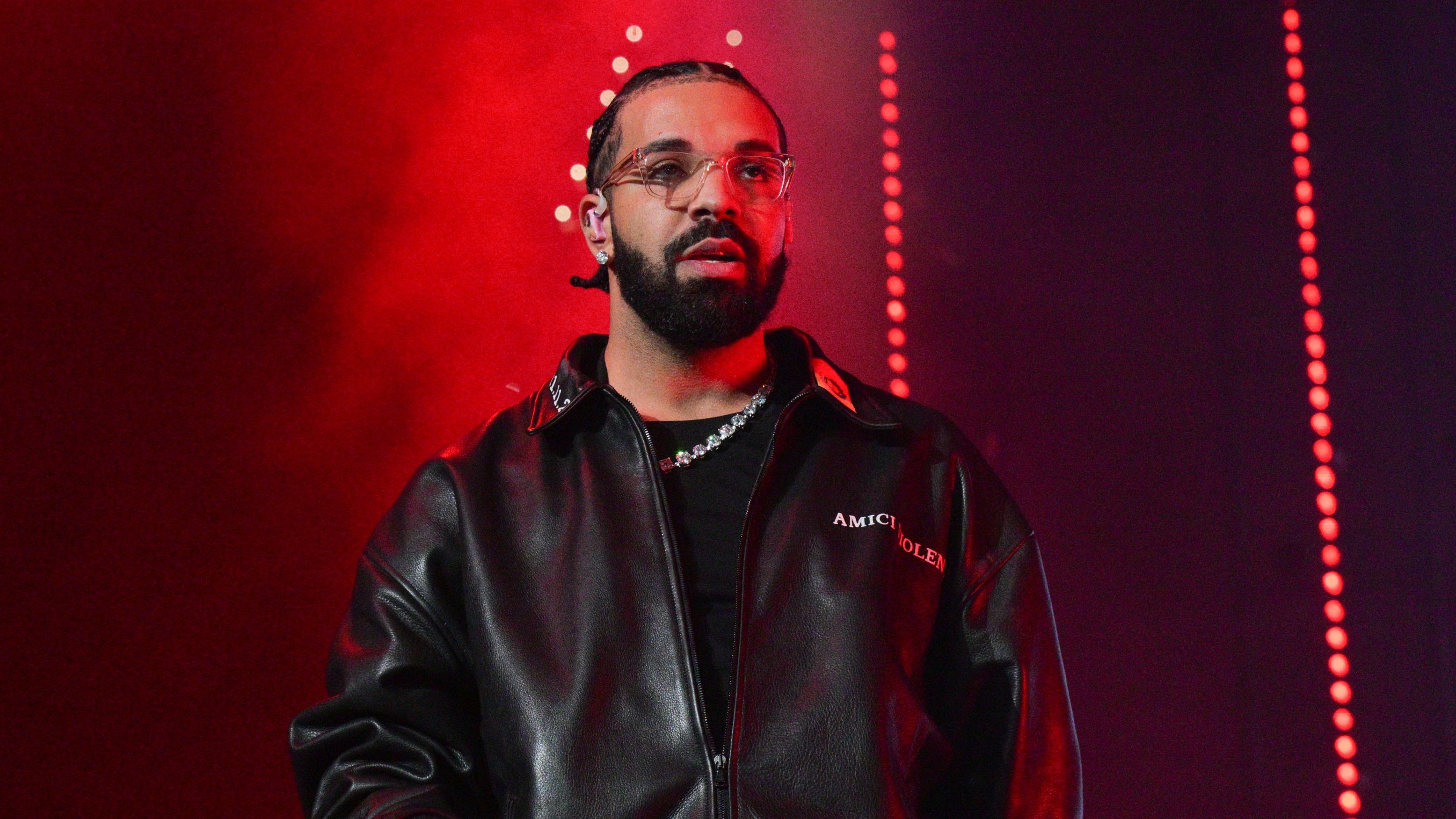 Drake Reveals All The Bras He’s Acquired From Touring And Album Release ...