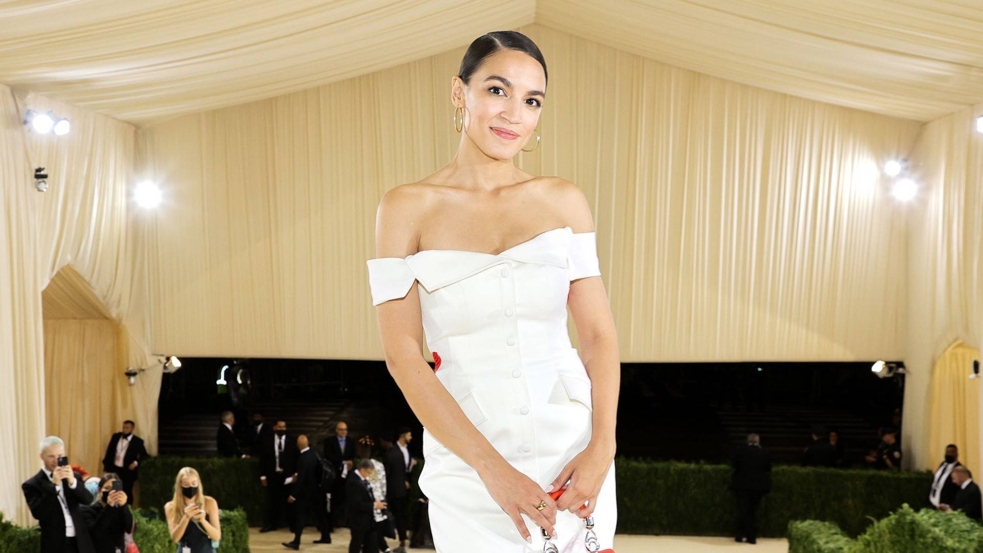 Alexandria Ocasio-Cortez Engaged To Longtime Boyfriend Riley Roberts ...