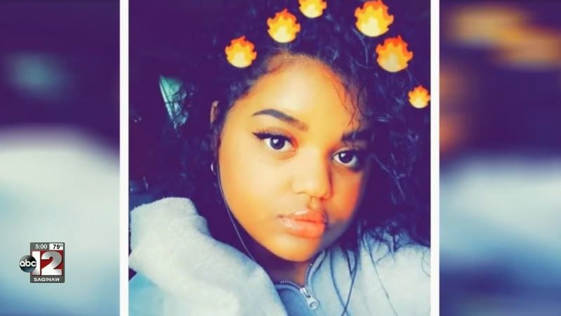 18-Year-Old Beat Her Father To Death With A Hammer After Being Fat ...