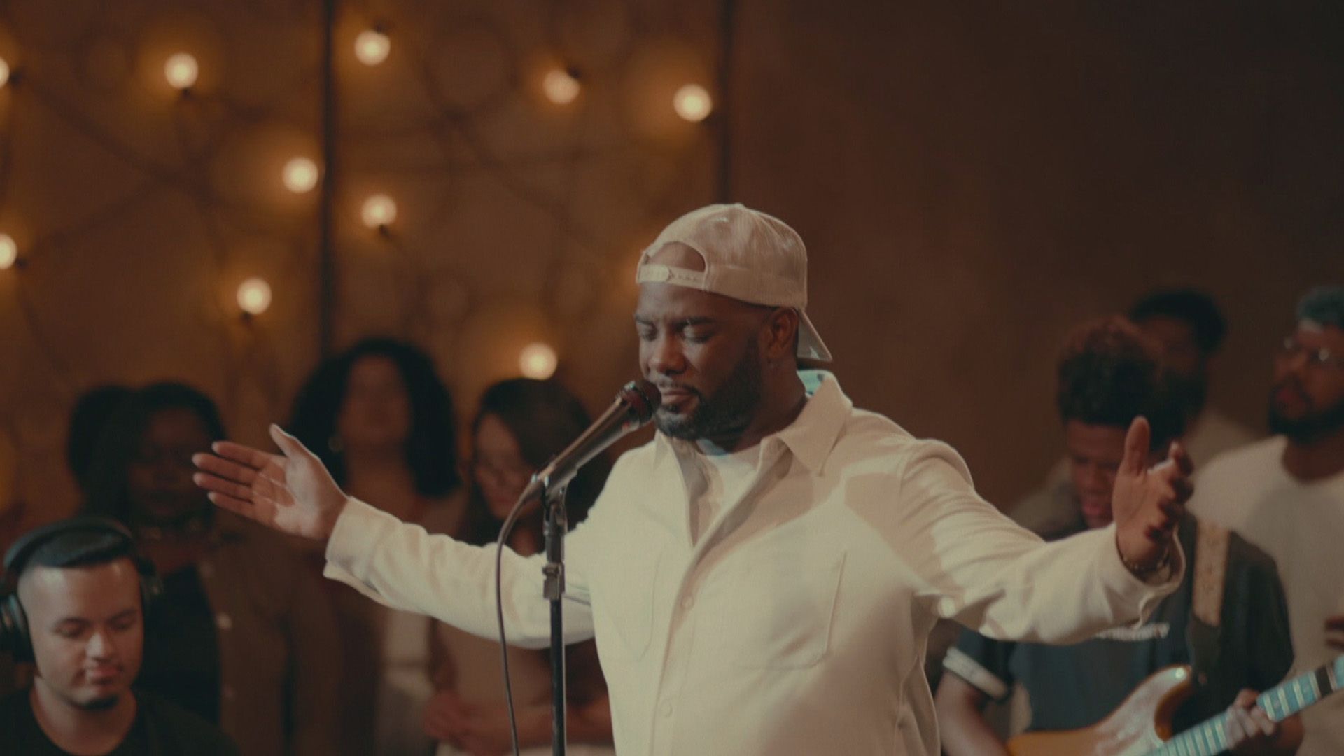 Bishop S.Y. Younger - "Glória" - (Video Clip) | BET HipHop Awards