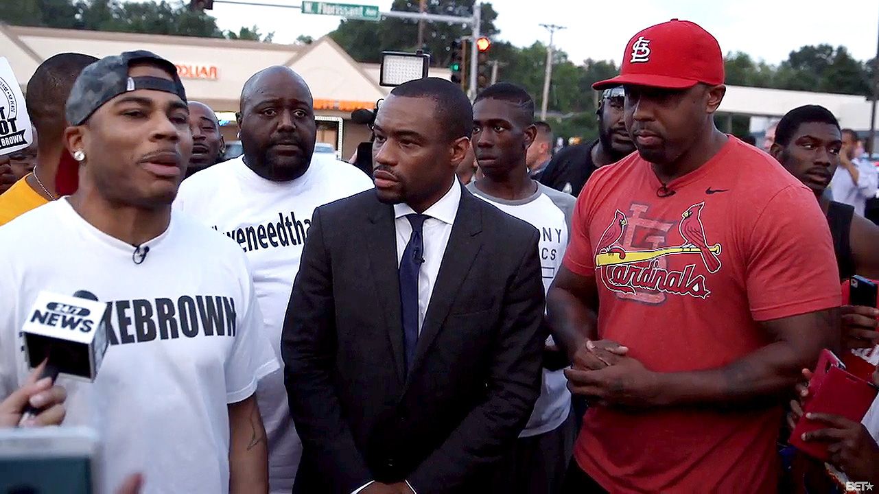 19. BET News Airs - Image 18 from A Countdown of the Top 35 Moments on ...