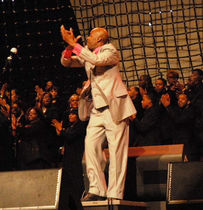 Ricky Dillard performs - - Image 5 from Bobby Jones Gospel Welcomes ...