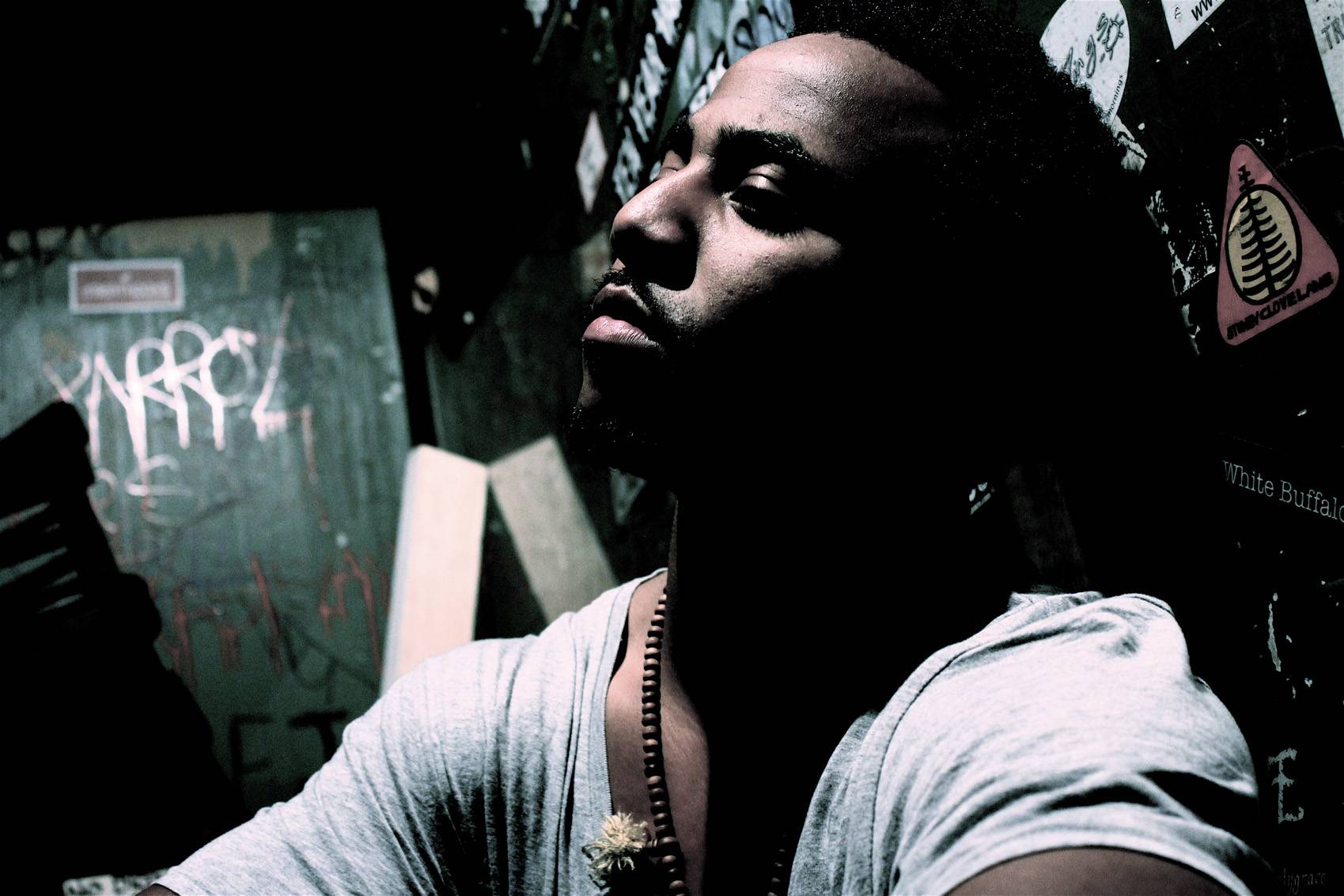 Familiar Face - In - Image 9 from 10 Things You Should Know About ...