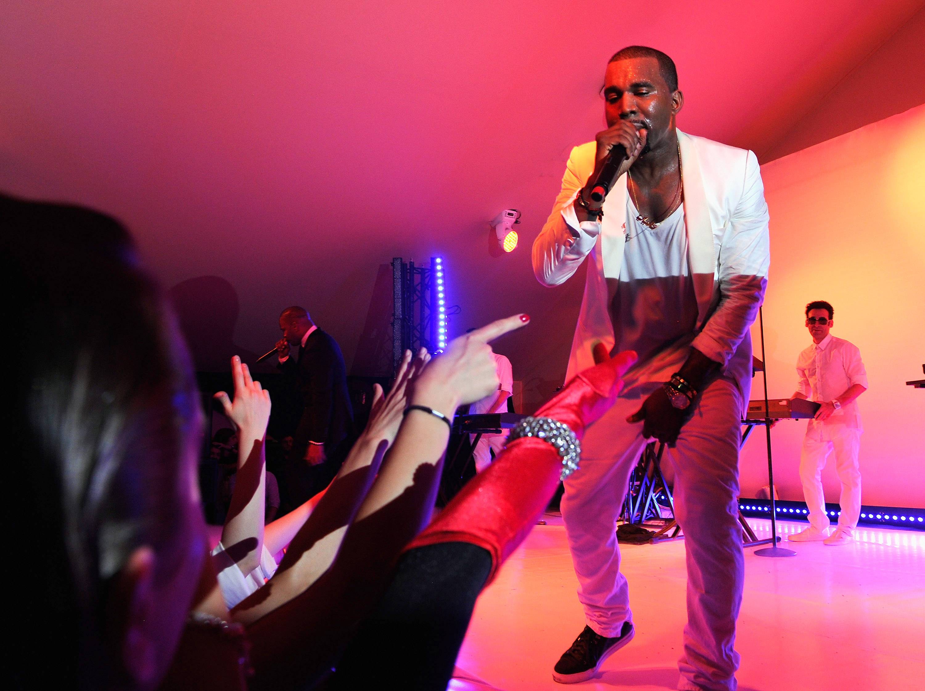 Kanye West\r - Hov - Image 6 from Roc Boys: A Guide to Rappers Signed ...