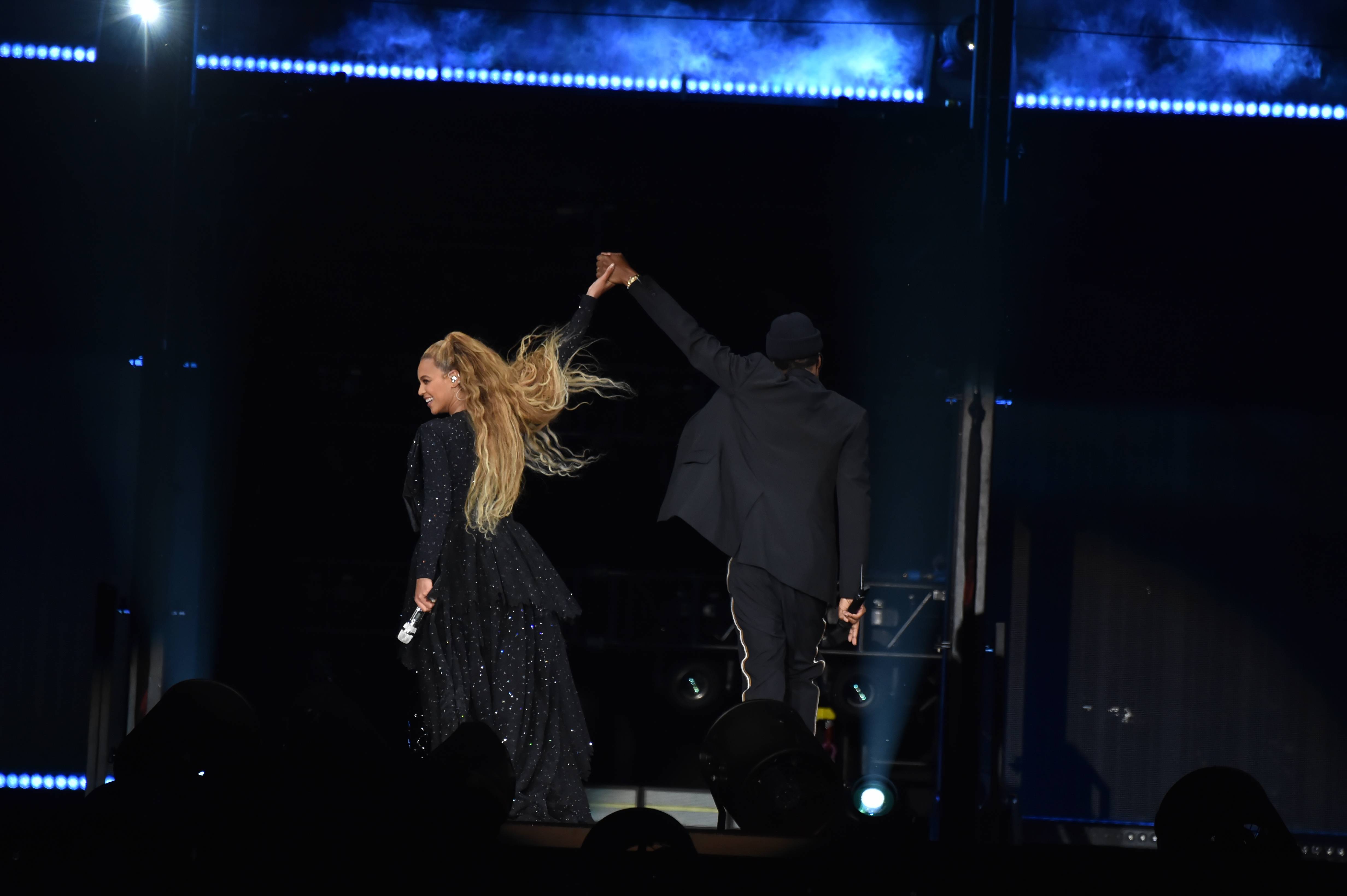 Beyonce And Jay Z Just Dropped A Joint Album And Social Media Is
