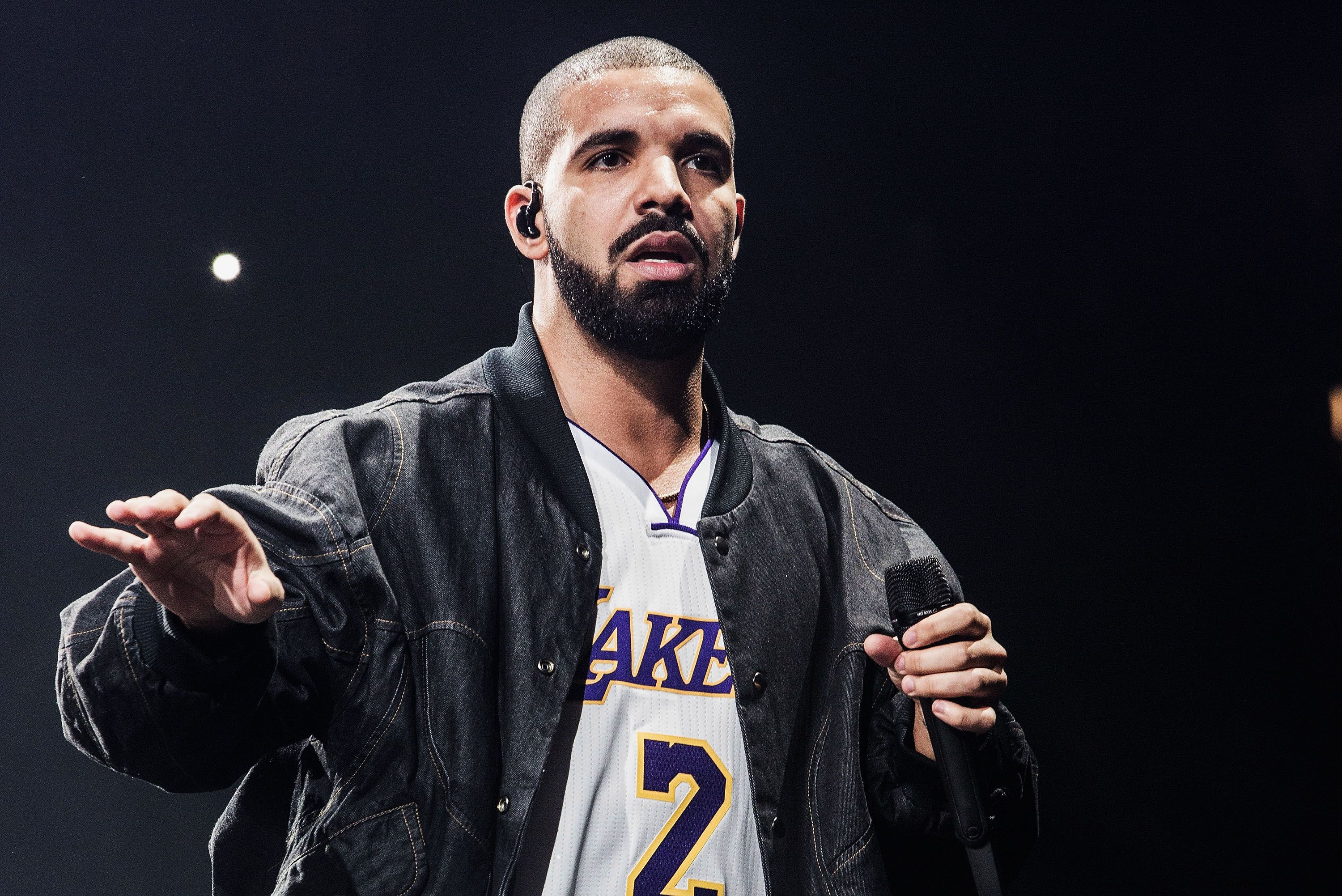 Here's How Drake Stood Up To 'Creepy' Harvey Weinstein — Years Ago ...