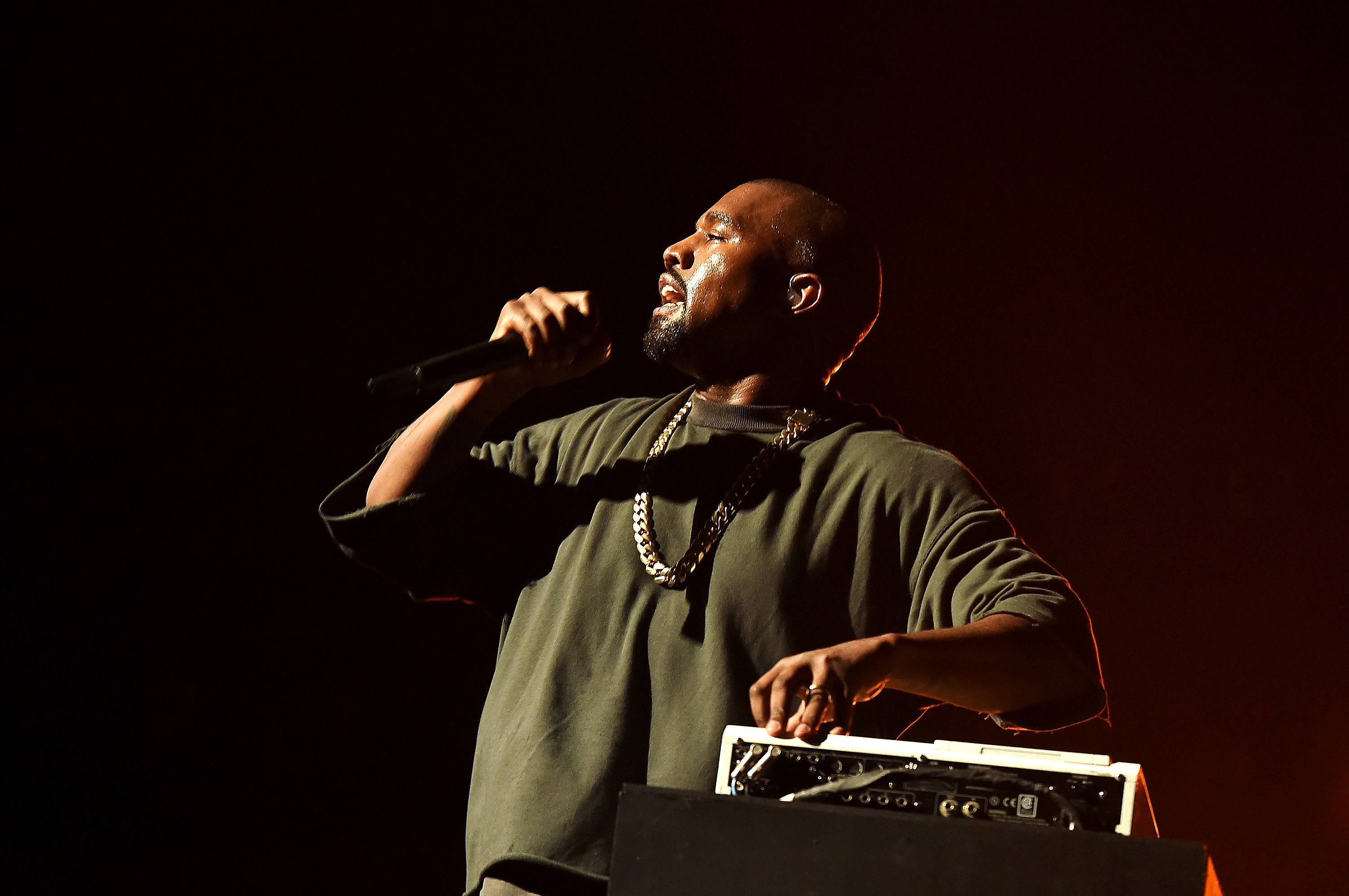 Here's Everyone Kanye West May Or May Not Be Throwing Shots At On His ...