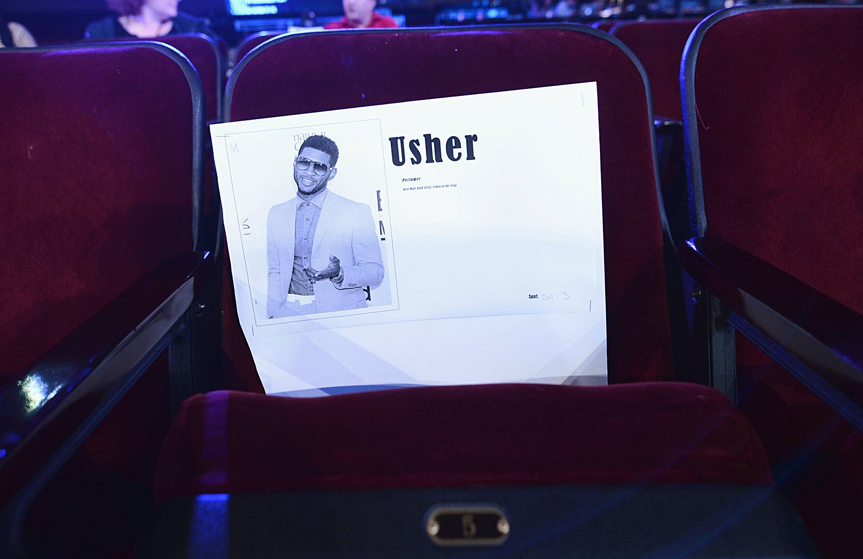 Usher: Aisle D, Row 1, - Image 2 from BET Awards 2012: Seat Check | BET