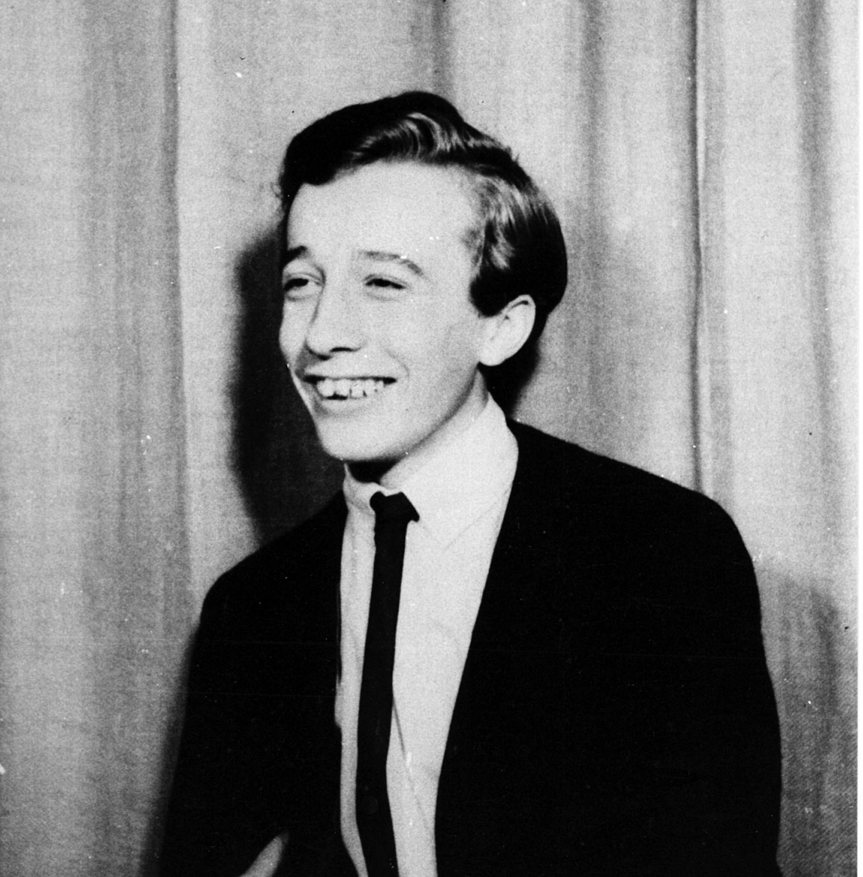 Humble Beginnings - Robin - Image 2 from Remembering Robin Gibb | BET