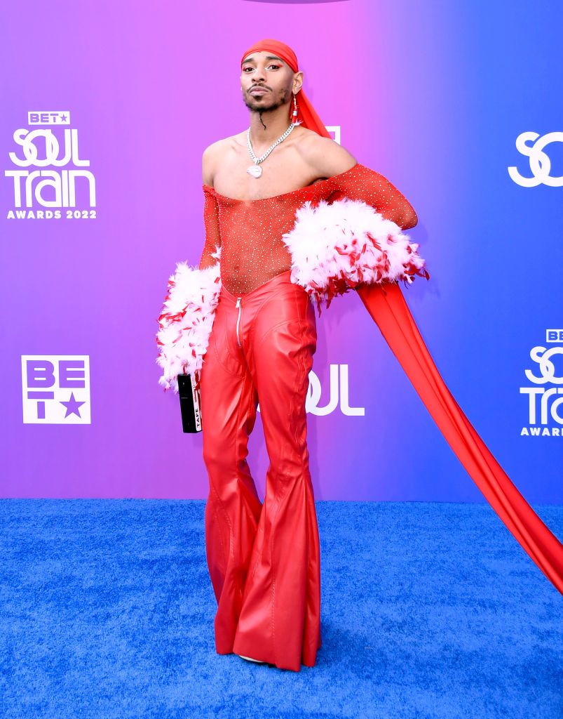 Durand Bernarr shows off - Image 3 from Soul Train Awards 2022: Durand ...