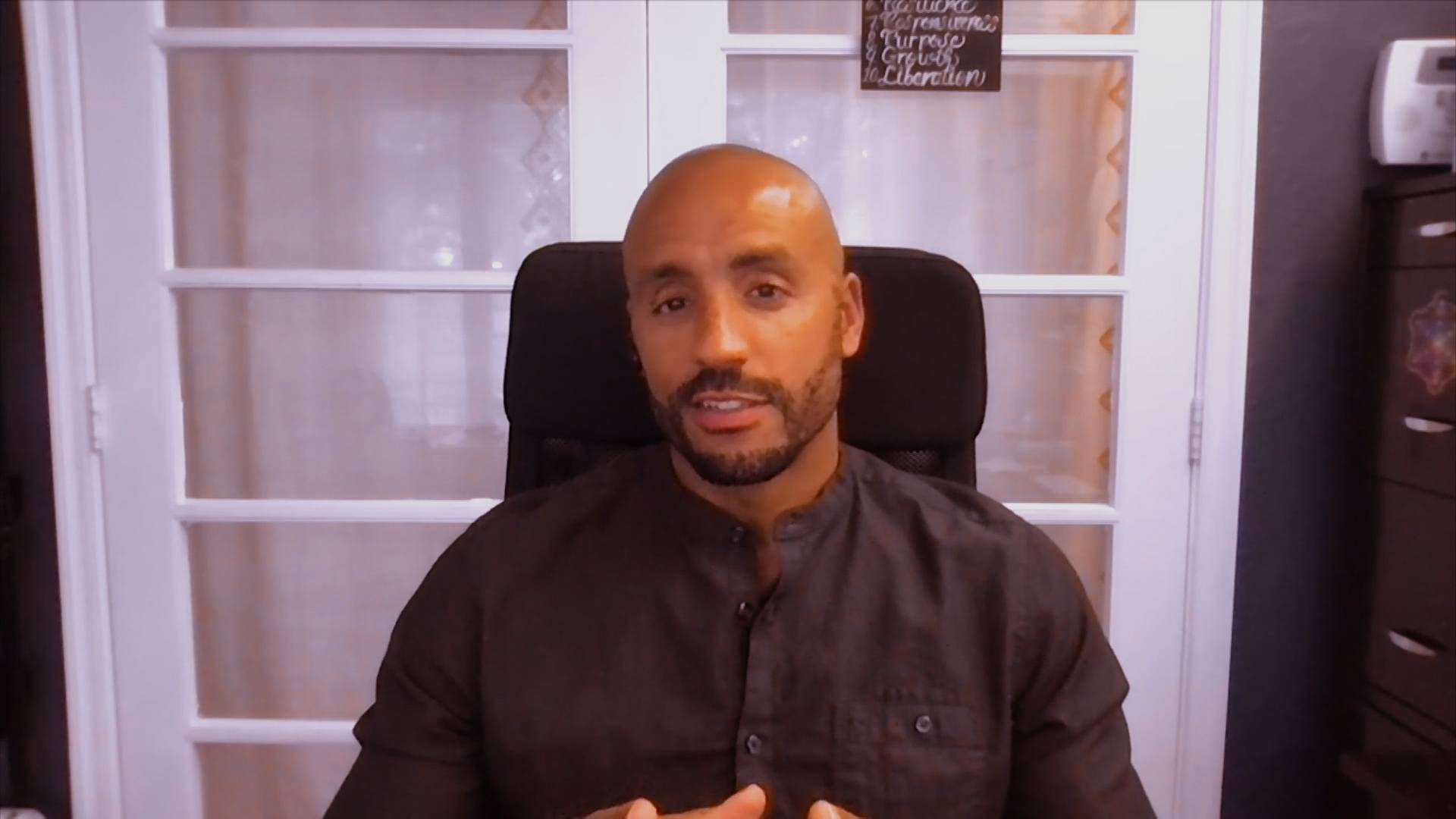 Alternate Endings with Kevin Walton - Tyler Perry's Sistas (Video Clip ...