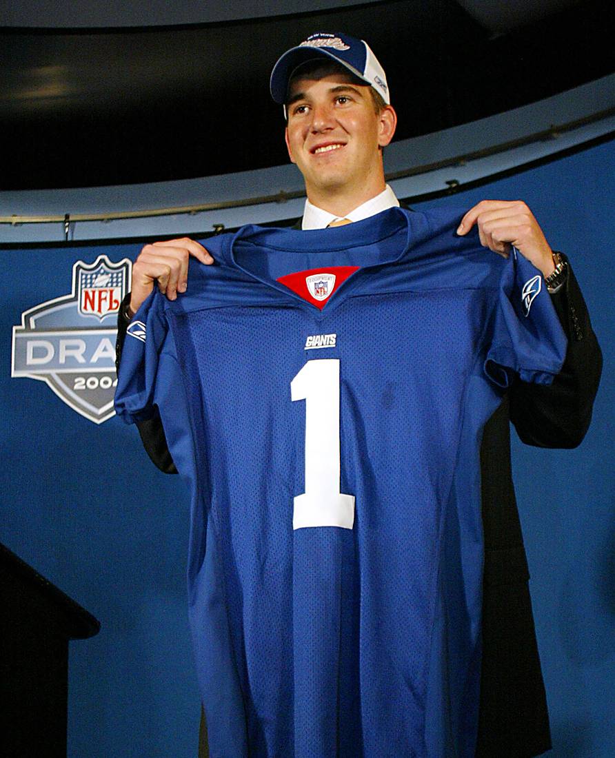 2004\r - Eli Manning, - Image 10 from No. 1 NFL Draft Picks: 2001-2013 ...