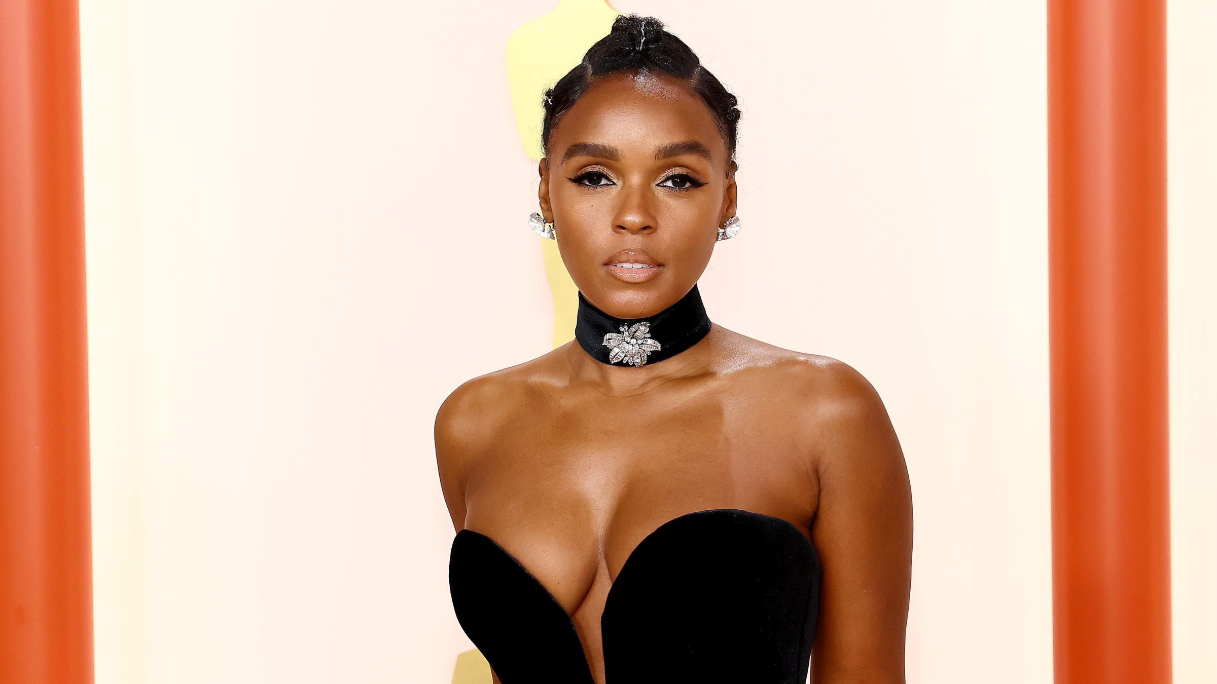 Janelle Monáe Puts On A Show At 2 Chainz's New Atlanta Strip Club | News | BET