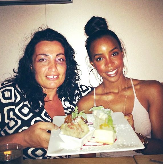 Kelly Rowland - Soften - Image 4 from 10 Updos to Try This Summer | BET