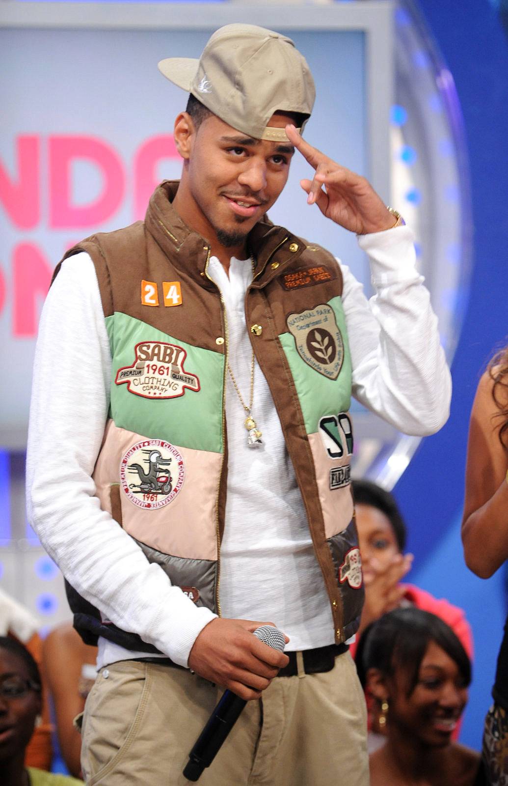 J. Cole Debuts First Album, Cole World: The Sideline Story and Performs ...