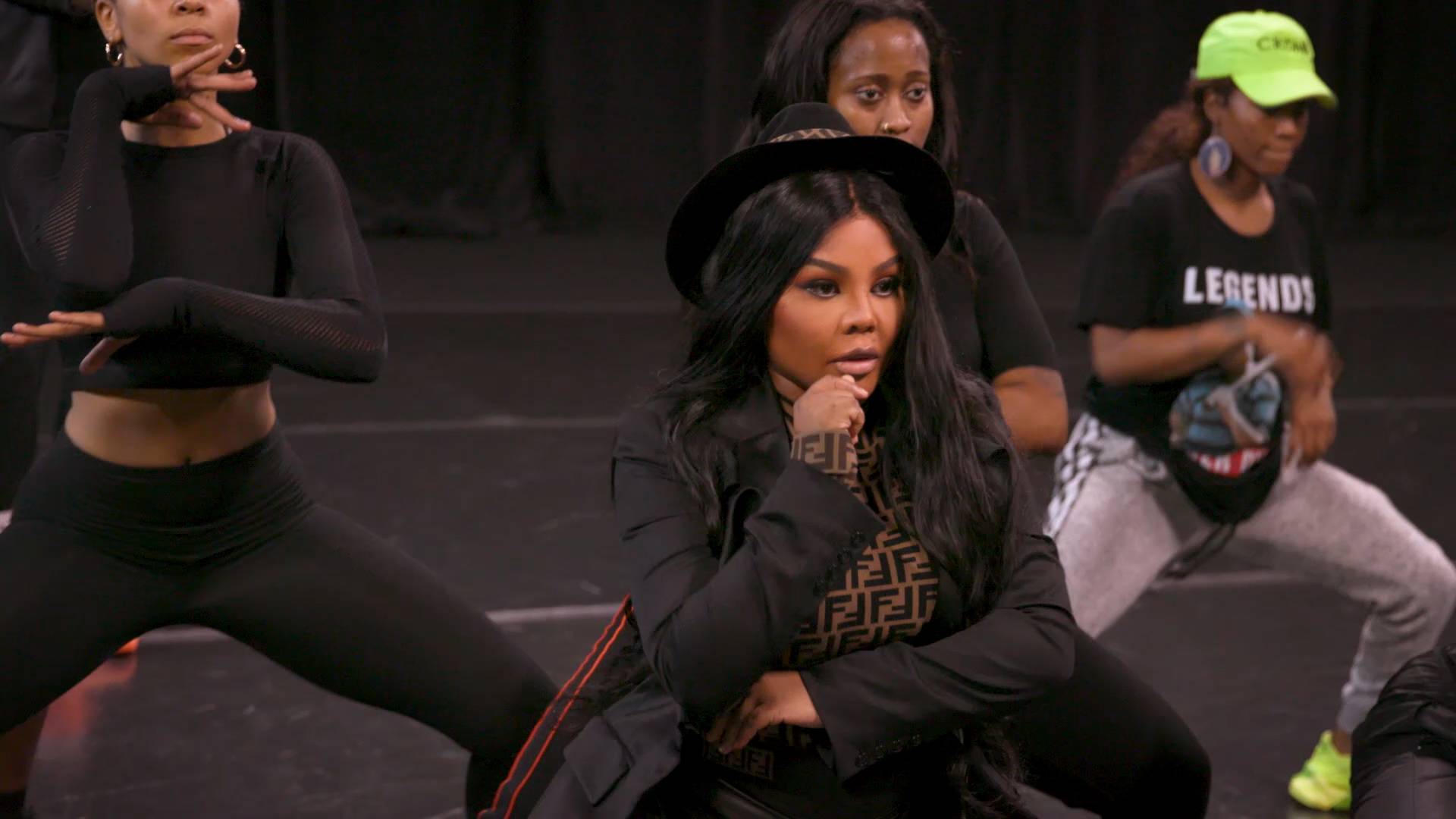 Go Behind the Scenes with Lil' Kim - BET Hip Hop Awards 2019 (Video ...