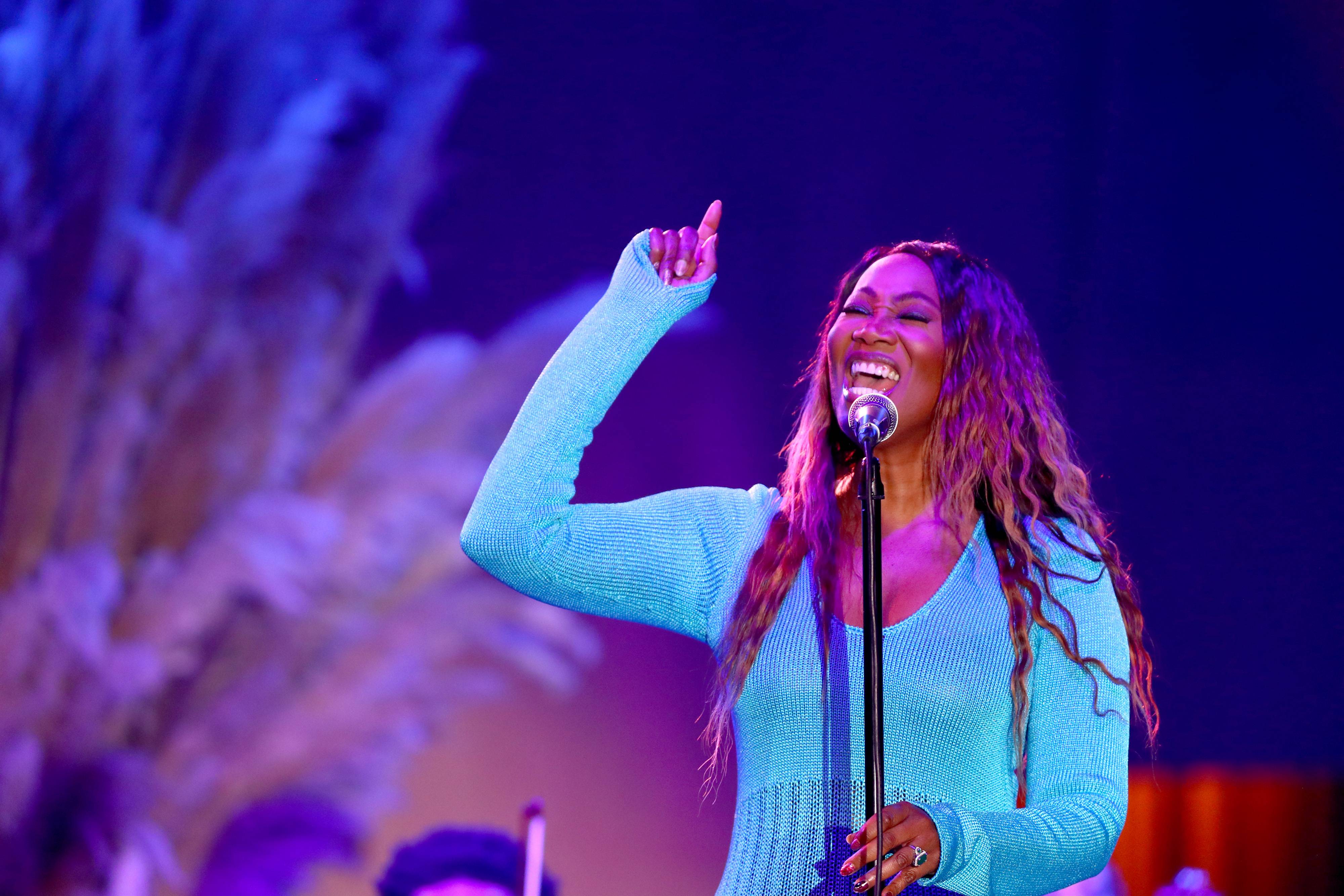 Gospel Singer Yolanda Adams: 7 Hit Songs For Your Deepest Prayers ...