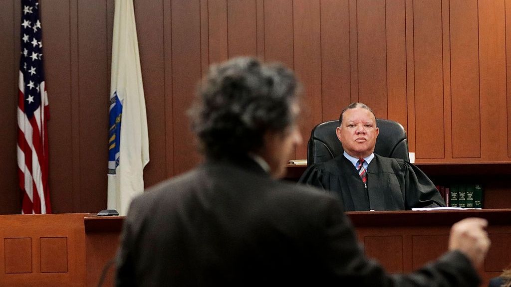 BET Current: ICE Agent Faces Judge's Ire for Detaining Defendant Mid ...