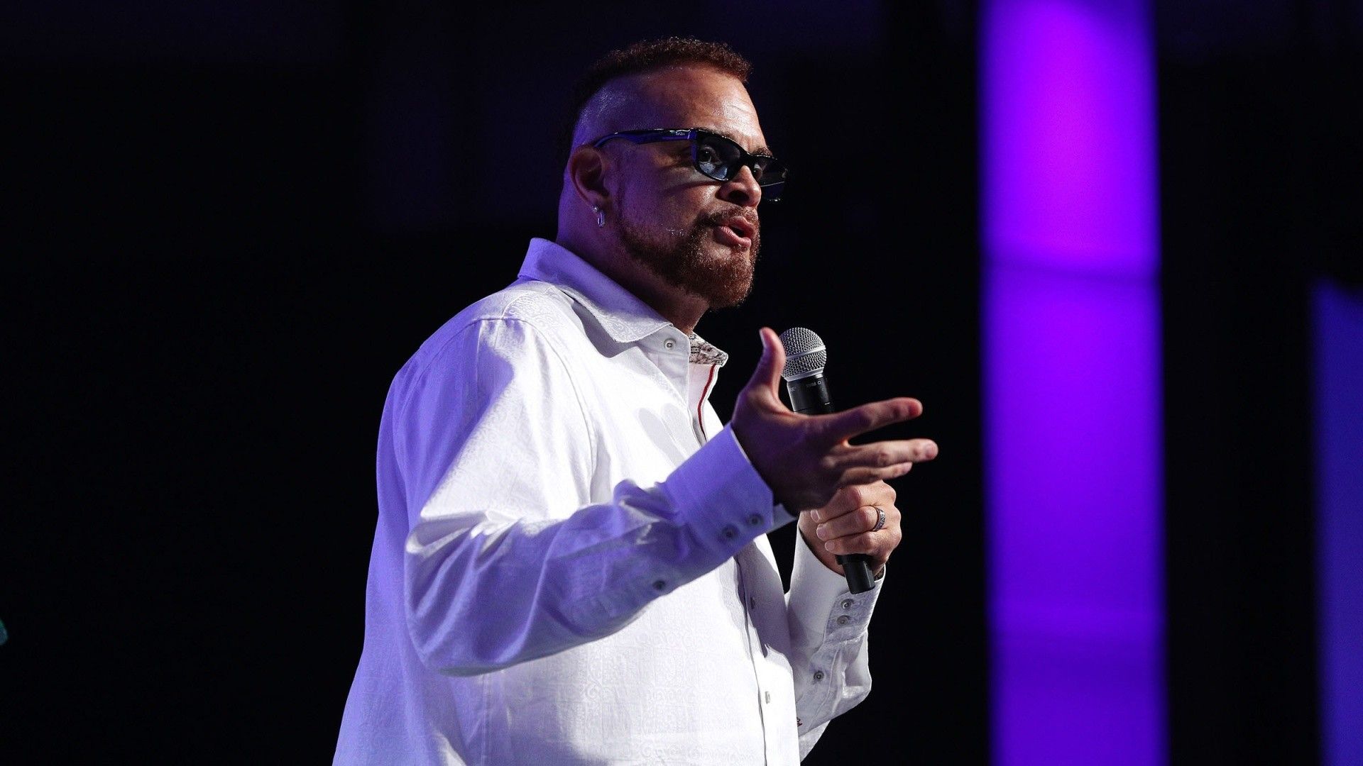 Legendary Comedian Sinbad Learning To Walk Again Two Years After A ...