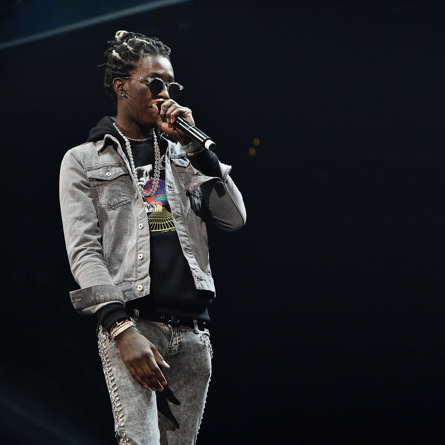 Young Thug Told a Fan to Crowd Surf and He Landed Flat on His Face ...