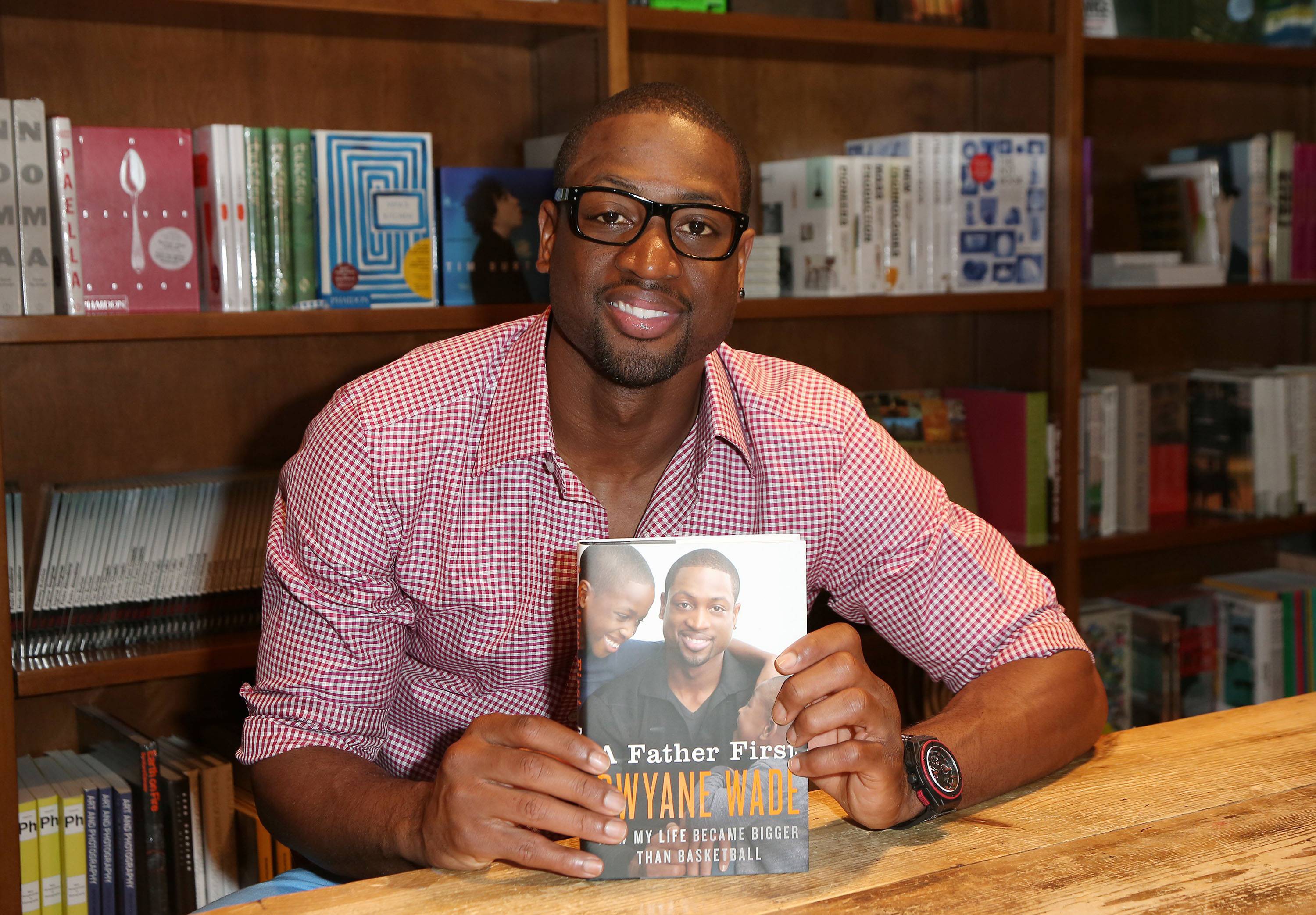 Dwyane Wade Sells TV Comedy Based on His Best-Selling Book | News | BET