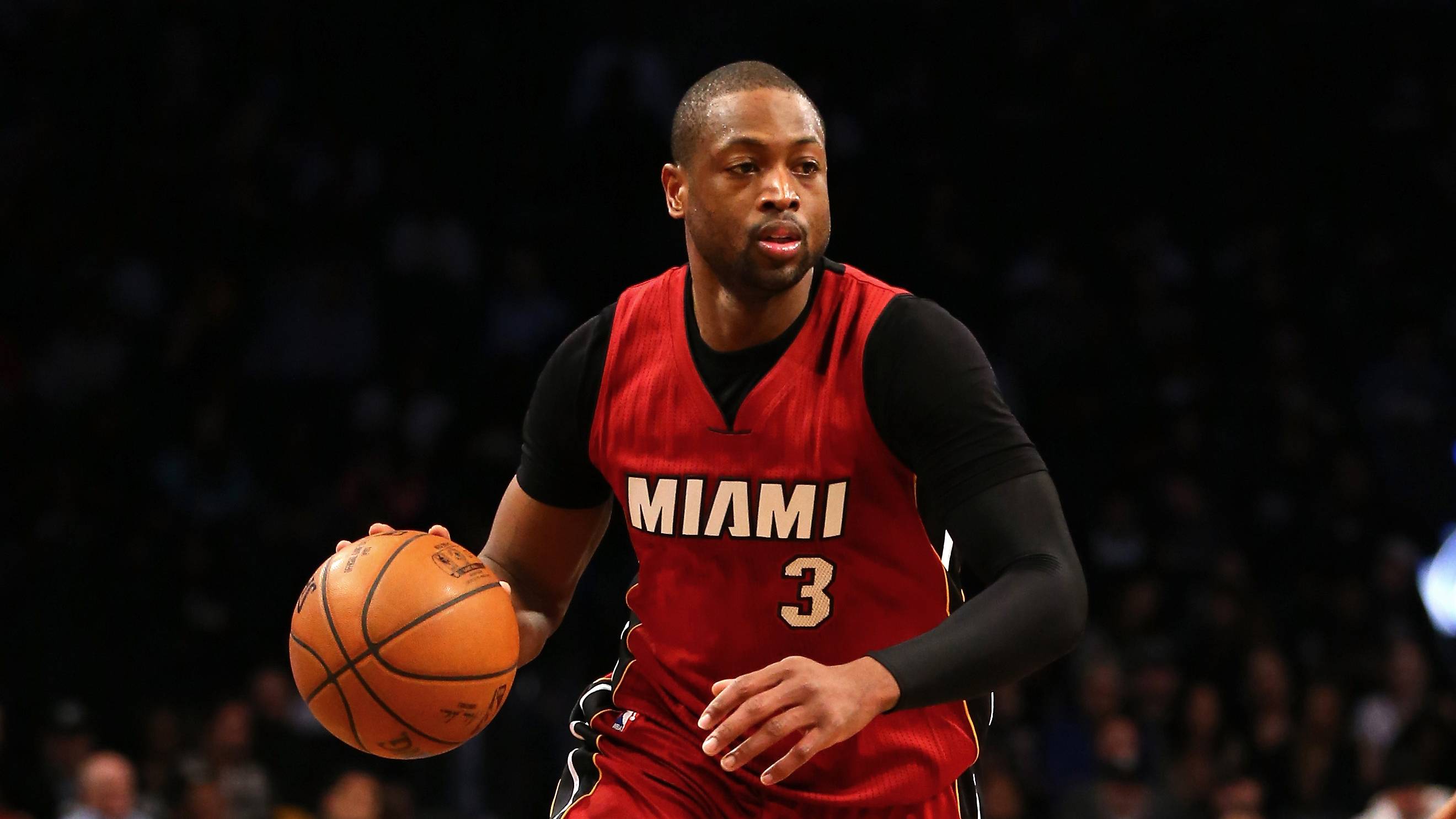 [Watch] Dwyane Wade Got on Stage With Which Rapper? | News | BET
