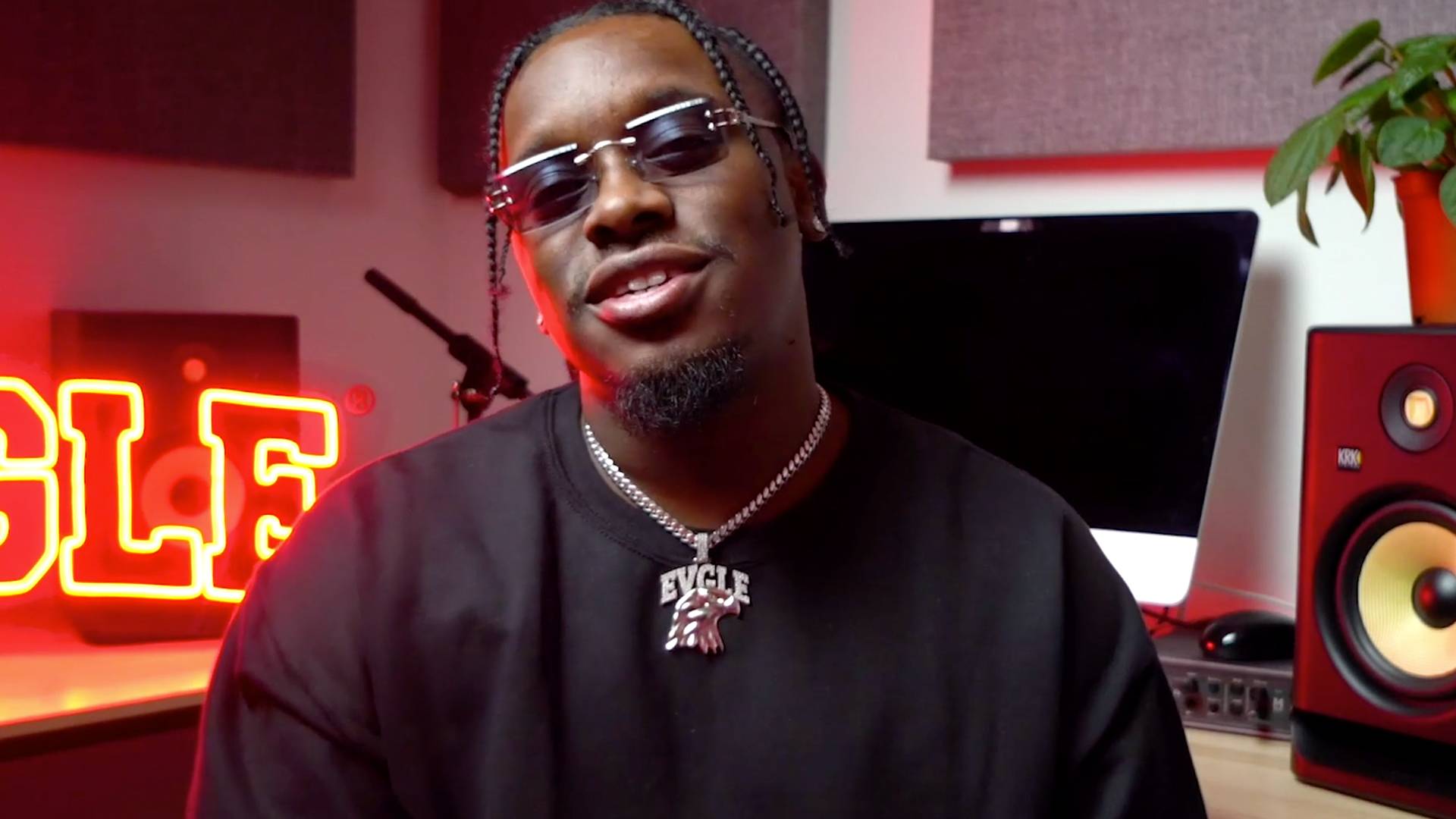 Hip Hop Awards 2022: Meet ‘Breakthrough’ Nominee Blxst | News | BET