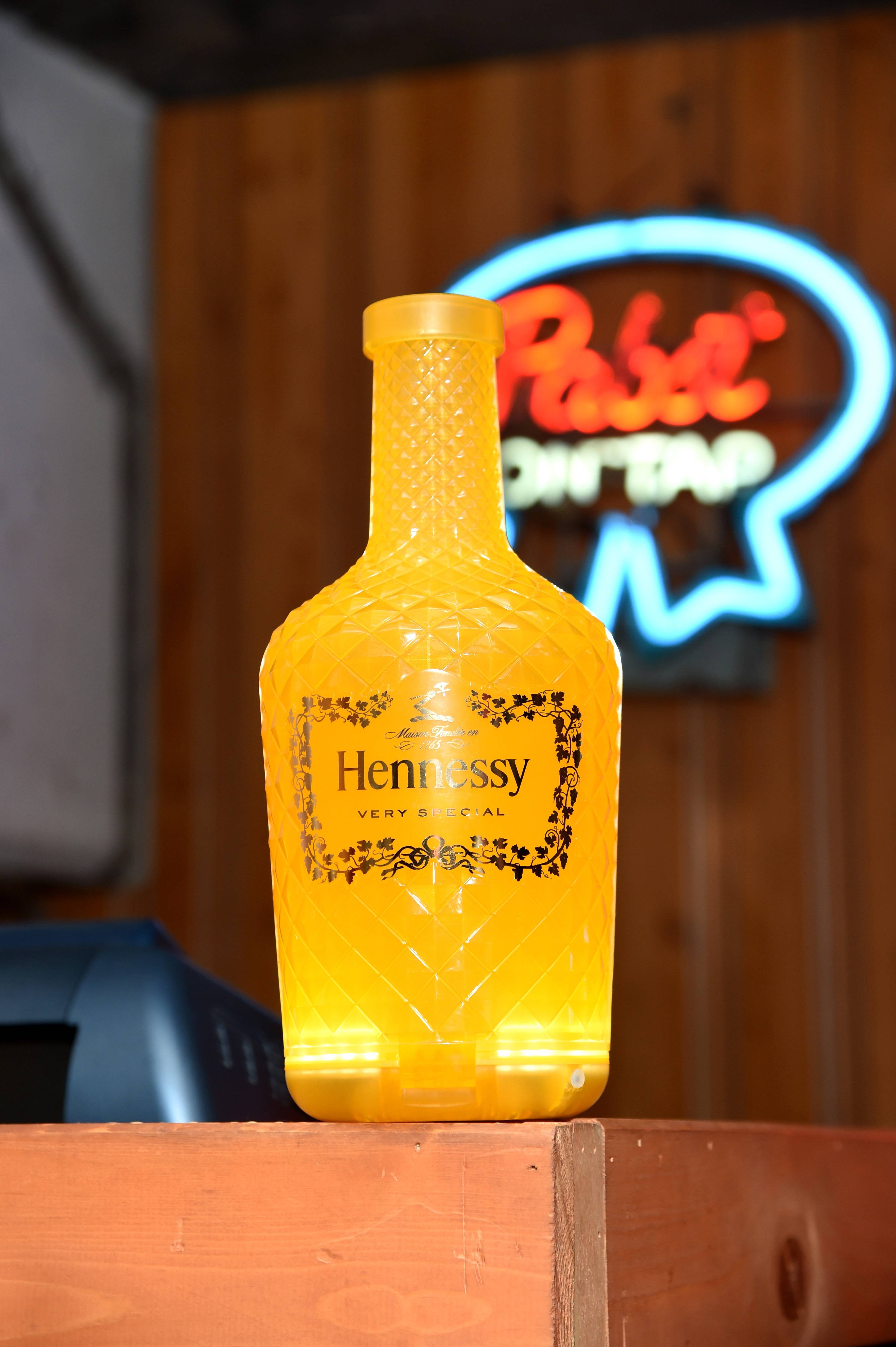 Hennessey Shows Us How - Image 30 from Exclusive Shots from How to Rock ...