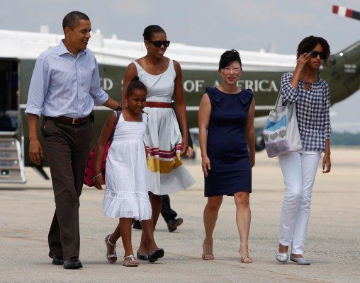Leaving Ghana - President - Image 25 from Travel With the Obamas | BET