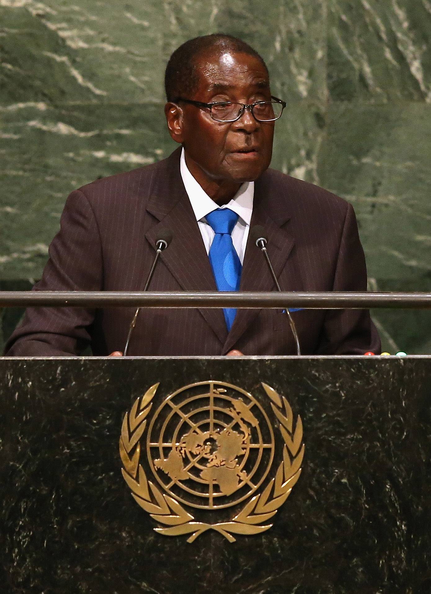 Robert Mugabe: February 21 - Image 29 from Celebrity Birthdays: Dr. Dre ...