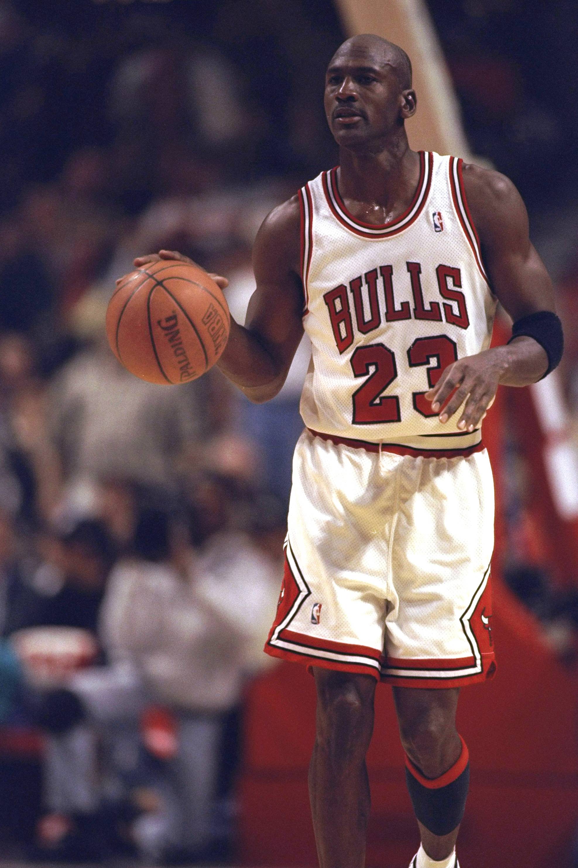 J. Cole, 'Rich Niggaz' - Image 5 from Michael Jordan Behind #BARZ: 10 ...