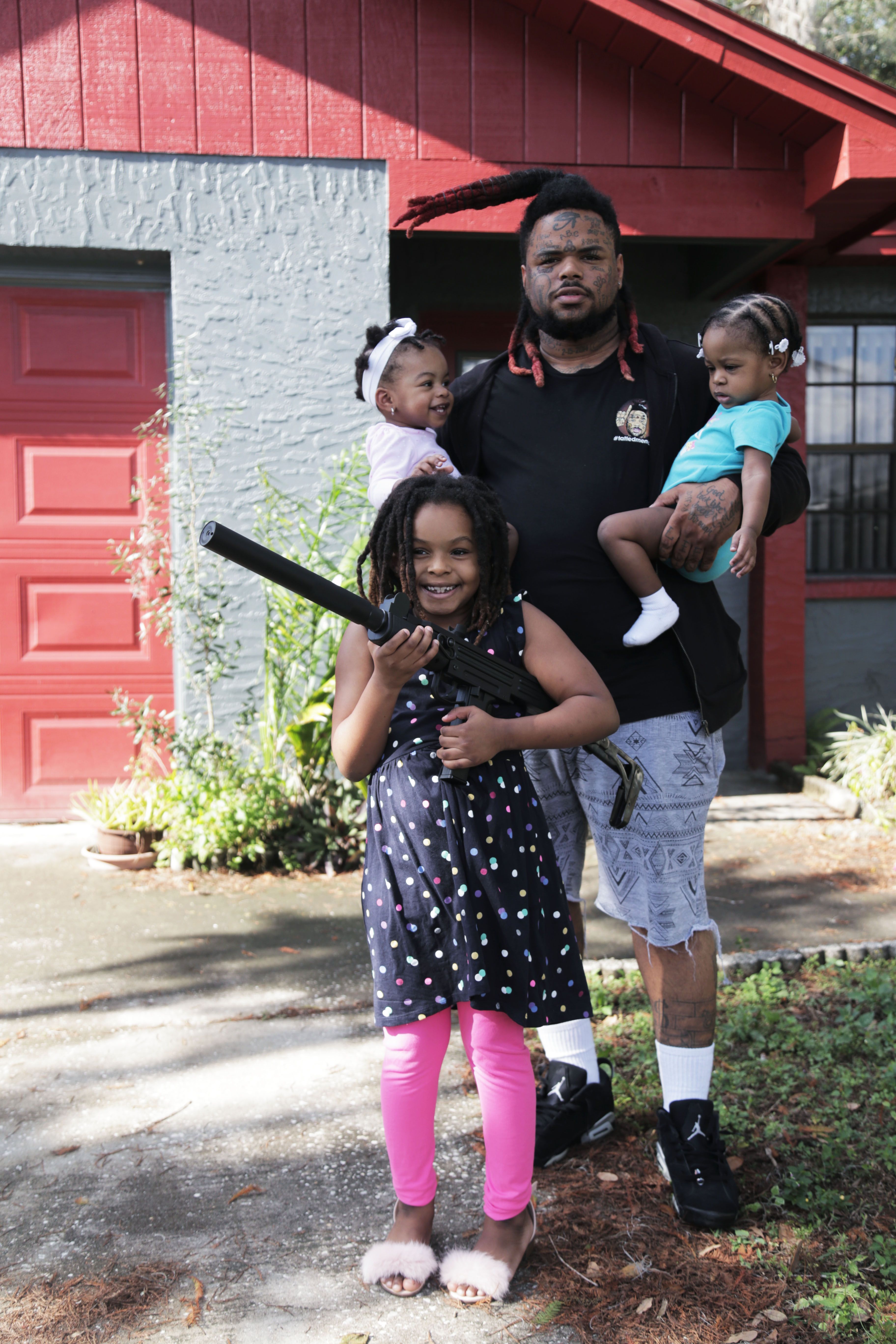 Videos Of This Father Teaching His Young Son And Daughter How To Use ...