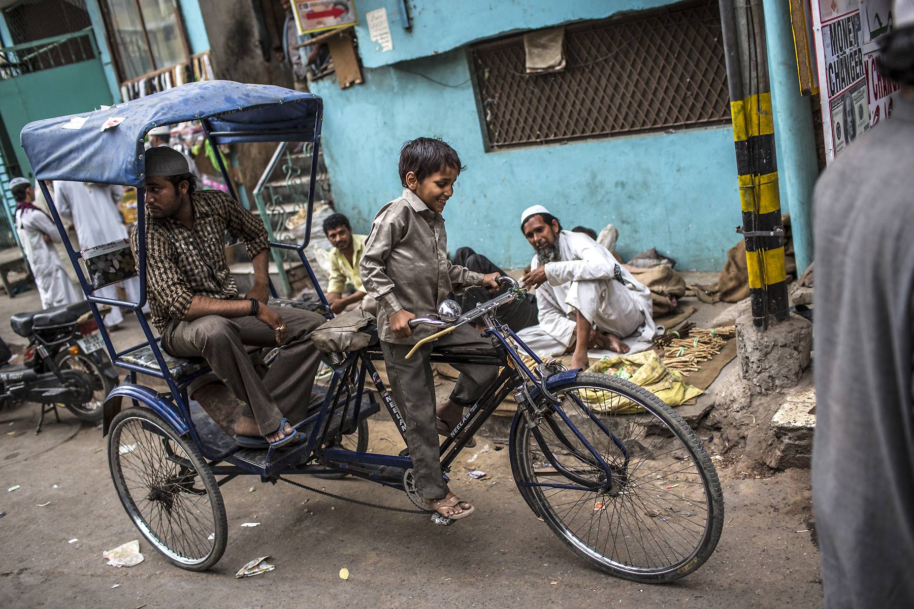 Down and Out in - Image 4 from From Ghetto to Ghetto: Slum Tourism ...