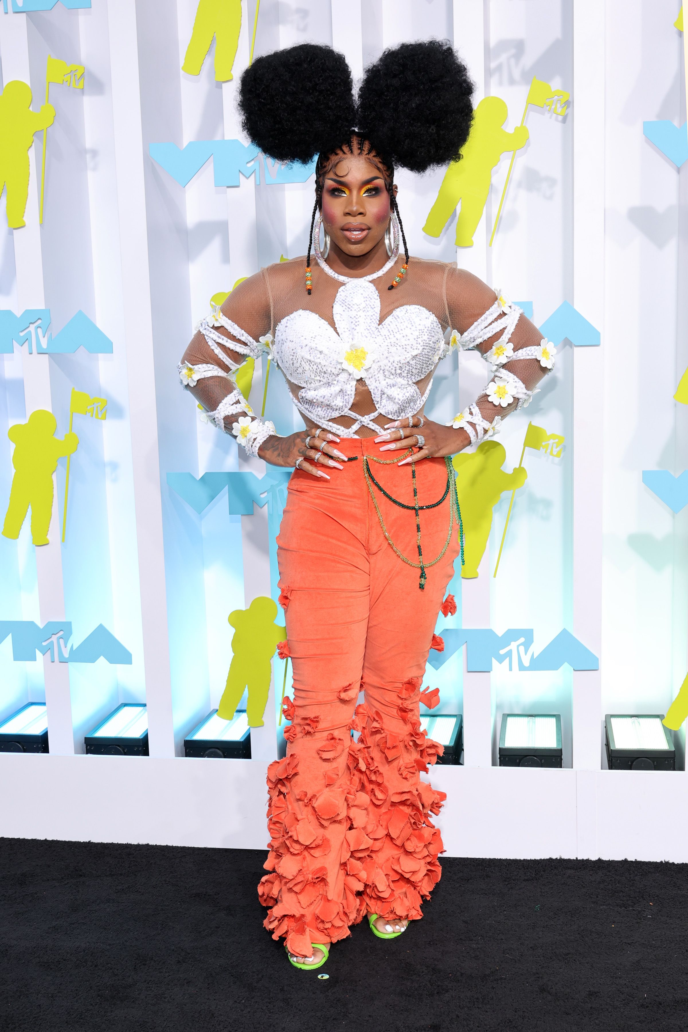 Kennedy Rue McCullough - Image 20 from 2022 MTV Video Music Awards ...