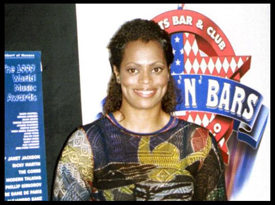 Des’Ree: November 30 - - Image 4 from CAKE & ICE CREAM: WEEK OF ...