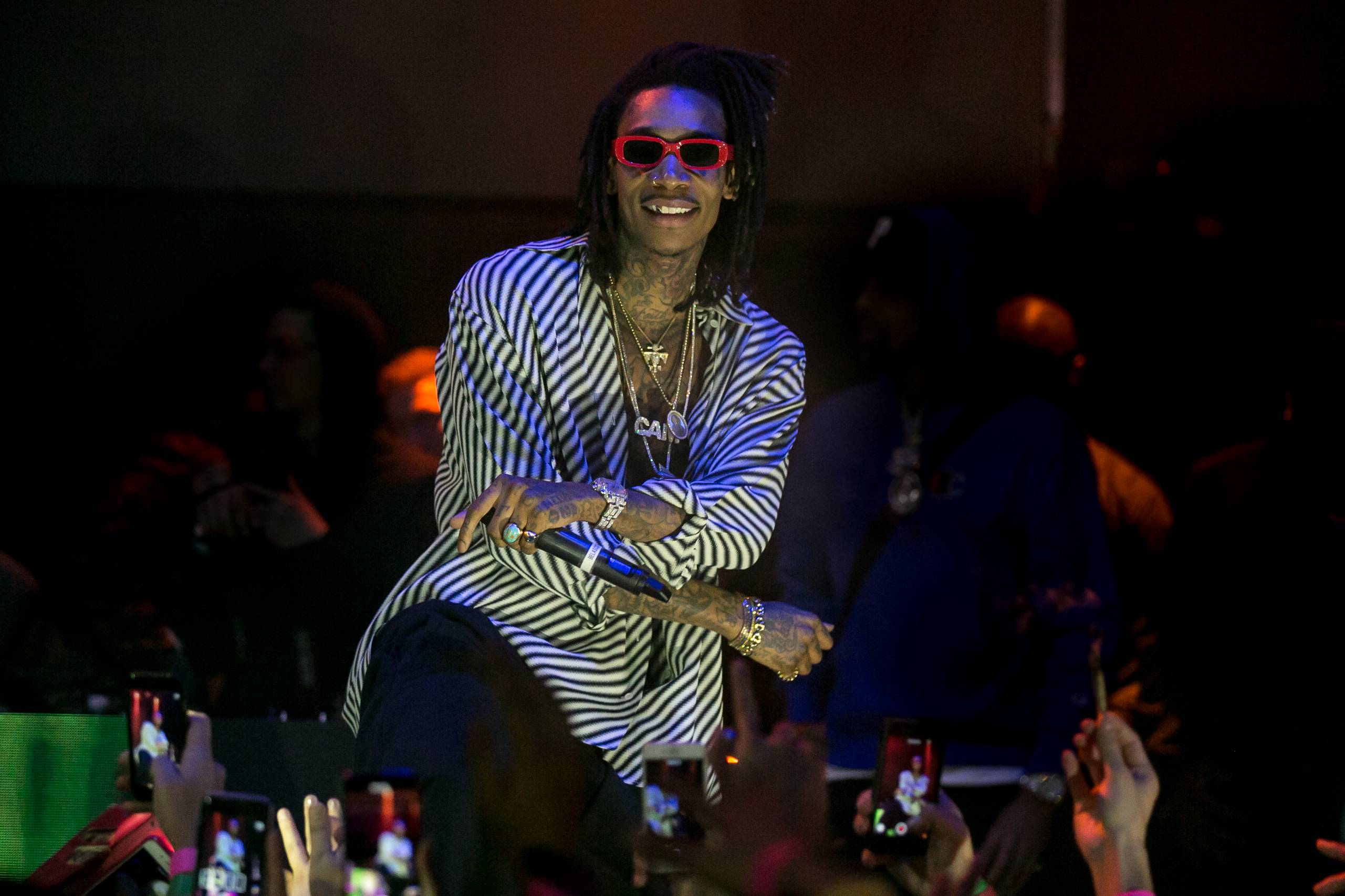 Zamn Zaddy! Wiz Khalifa's Bod Goes From Bite-Sized Snack To A WHOLE ...