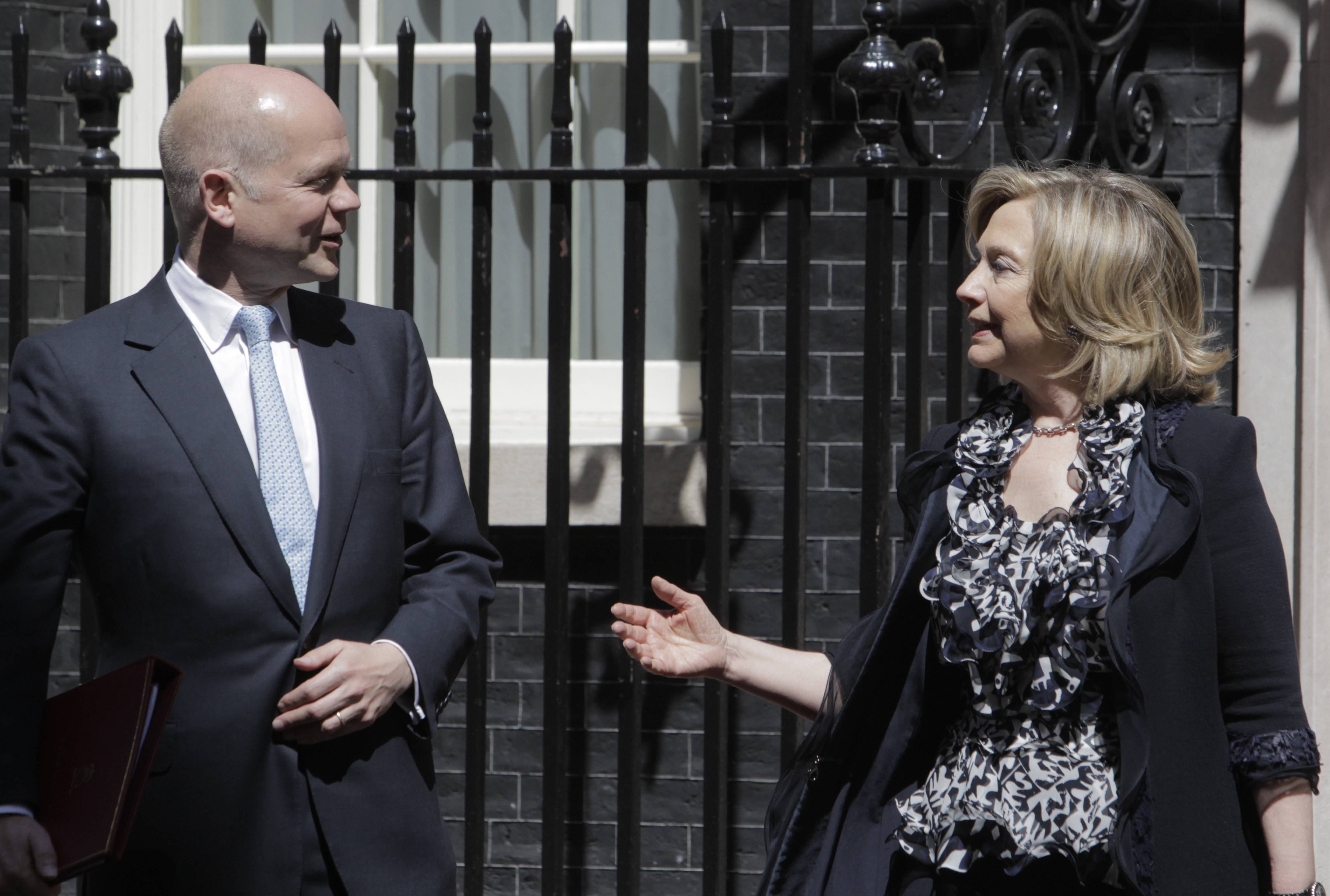 Clinton Meets With British - Image 32 from Photos: Obamas in Europe | BET