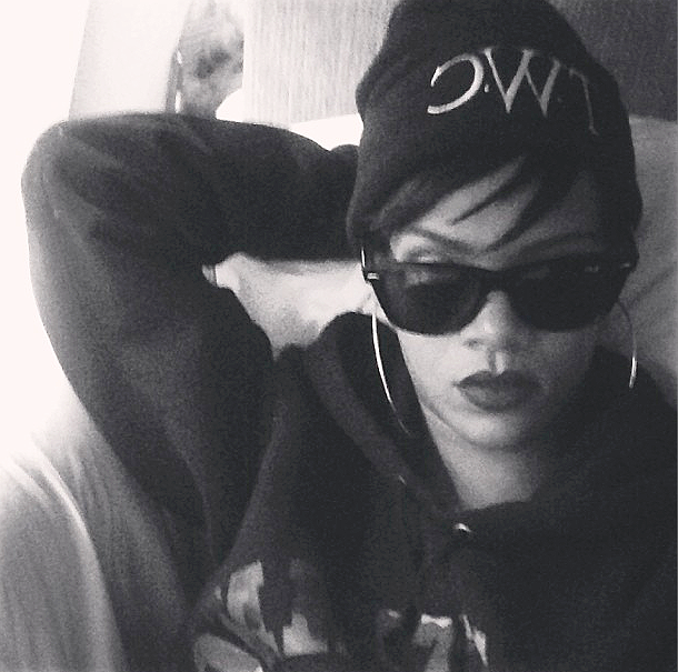 Rih-Rih Goes Dark - - Image 1 from Fashion Breakdown: Rihanna's "Ghetto ...