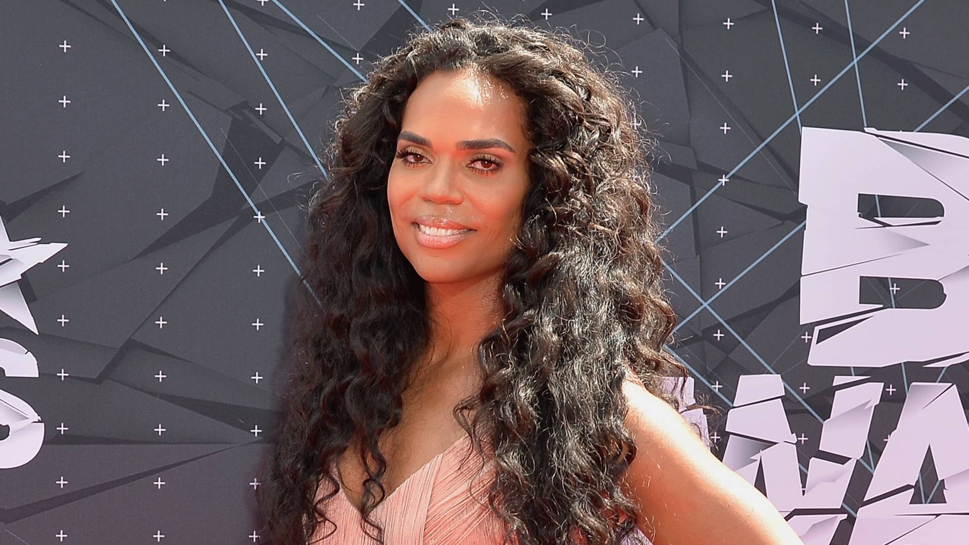 BET Announces B. Scott Will Host And Executive Produce New After Show ...