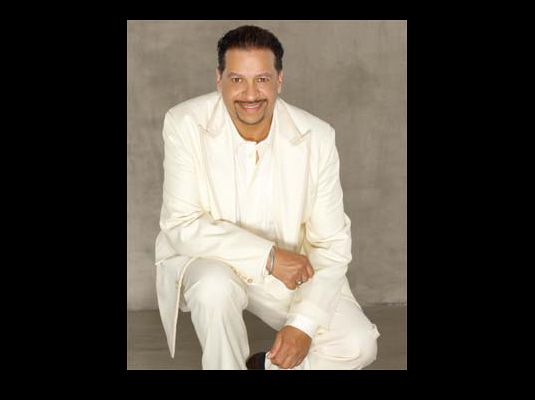 Richard Smallwood - "I - Image 15 from BET.com Remembers Bishop Walter ...