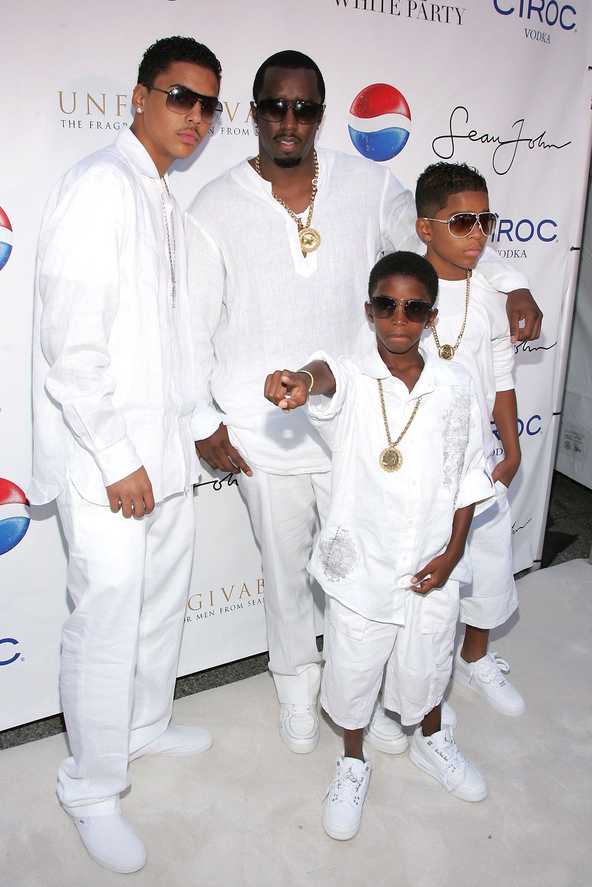 Diddy and Daddy - Image 9 from Celebrity Family Ties You Never Knew ...